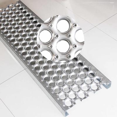 China Aluminum Round Galvanized Steel Grating Customized Size With Large Debossed Holes for sale