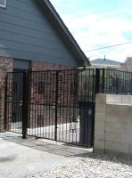 China Security Expanded Metal Gate Customized Color High Strength For Protection for sale