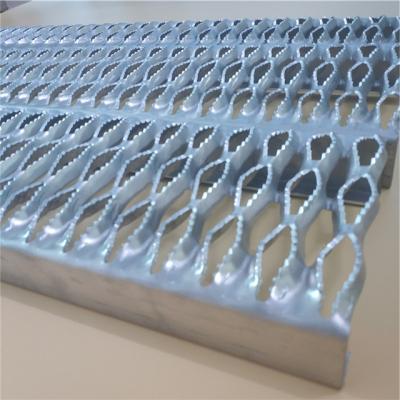 China Aluminum Alloy 5052 Grip Strut Perforated Mesh Panels As Truck Plank for sale