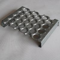 China Original Color Galvanized Safety Grating , Galvanised Steel Grating With Customized Hole for sale