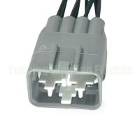 China 7282-7080-40 8 Pin Headlight Connector , Automotive Plug Connectors Car Lamp Wire Socket for sale
