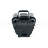 China 5 Pin MG641521-4 Auto Gasoline Oil Pump Assembly Plug Female Waterproof Connector for sale