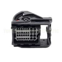 China 32 Pin 7287-0192-40 Automotive ECU Connector / Car Waterproof Connector for sale