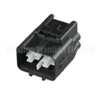 China 8 Pins MG651308-5 Car Lamp Wire Socket AC Assembly Auto Headlight Socket Auto Modified Plug for sale