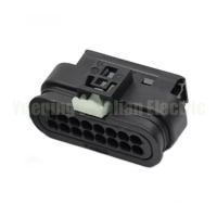 China 16 Pin 805-587-541 Car Reversing Radar Camera Plug Car ACC Electric Socket for sale