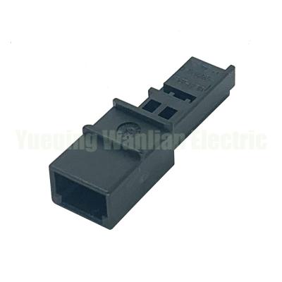 China 2 Pin 8E0972763 AC Assembly Auto Tweeter Audio Electrical Connector Automobile Cable Socket Car Adapter for sale