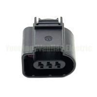 China 3 Pin 8K0973703 Compressor Air Conditioning Pressure Switch Intake Pressure Sensor Connector for sale
