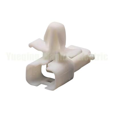 China 3 Pin MG640186 Auromotive Connector Cable Wire Harness Connector Housing Plug Connector for sale