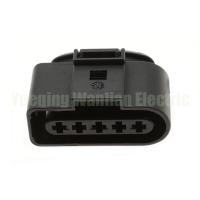 China 4 Pin 174922-2 368501-2 auto plastic housing plug female electric wiring harness connector for sale