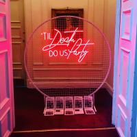 China Led Landscape Light Custom 12V Sign Custom Neon Sign For Advertising Shops for sale