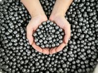 China 5mm-6mm  Pressureless Sintered Silicon Carbide Grinding Balls for sale