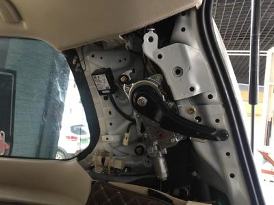 China OEM Nissan Patrol Y62 Electric Tailgate Lift 12 Month Warranty Anti-Pinch for sale