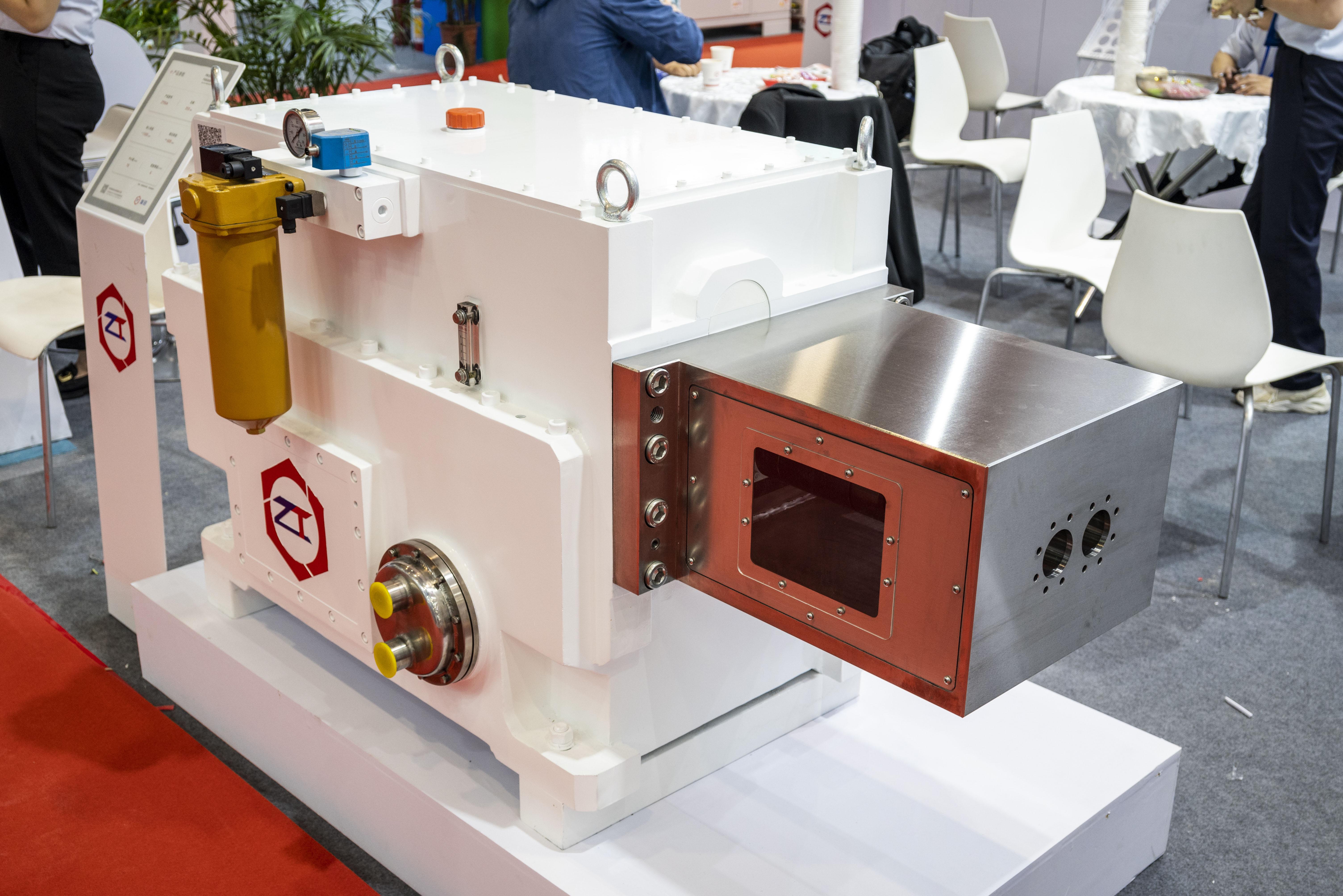 ZT-A twin-screw gearbox “Special for battery slurry system”