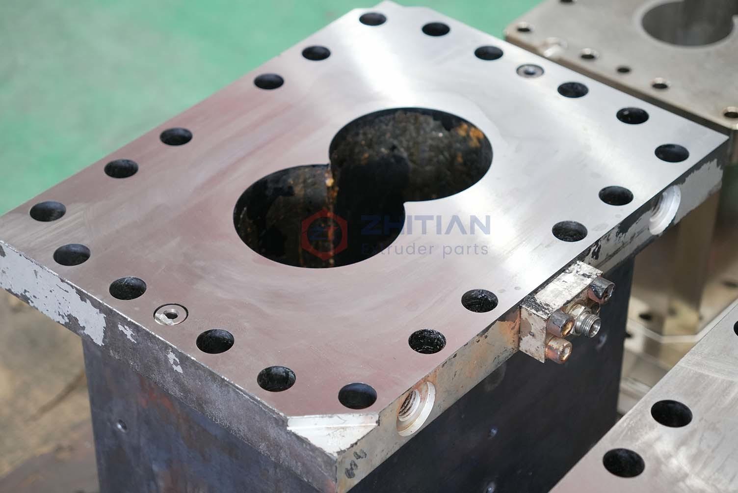 ZSK133 twin screw extruder barrel