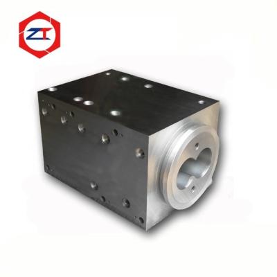 China 80mm Clamp Connection Twin Screw Extruder Parts 68mm Center Distance Stainess Steel Pelletizer Screw And Barrel for sale