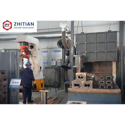 China Segmented Extruder Barrel with 134mm Hole Diameter and 110mm Center Distance for Twin Screw Extruding for sale