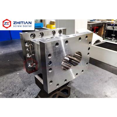 China Stainless Steel 304 Base Alloy Twin Screw Extruder Parts with Nickel-based Alloy Liner for High Wear Resistance for sale