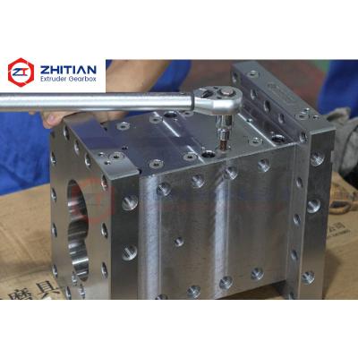 China High-Torque Twin Screw Extruder Barrel with Bimetallic Alloy Liner and Modular Construction for Plastic Compounding for sale