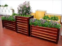 China Fiberglass Reinforced Wooden Grain Flower Box For Garden Hotel Or Commecial Square for sale