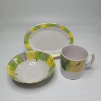 China Melamine Tableware Using Melamine Raw Material Moulding Compound Colorful Resin Powder for sale