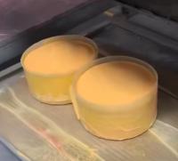 China Orange Melamine Moulding Powder for Food Grade Melamine Tableware for sale