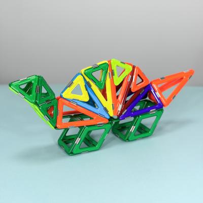 China Kids Colorful Animals Magnetic Building Blocks Set with 30+ Pieces for Creative Dinosaur and Plant Construction for sale