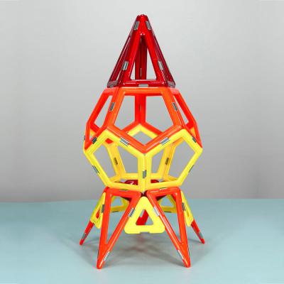 China Mecha Rocket Launcher 3D Magnetic Building Blocks - 650 Piece Geometric Tile Construction Set for sale