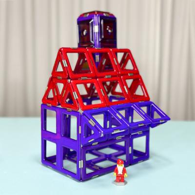 China Kids Christmas House Magnetic Shape Building Blocks Construction Set with 30+ Geometric Tiles for STEM Learning for sale