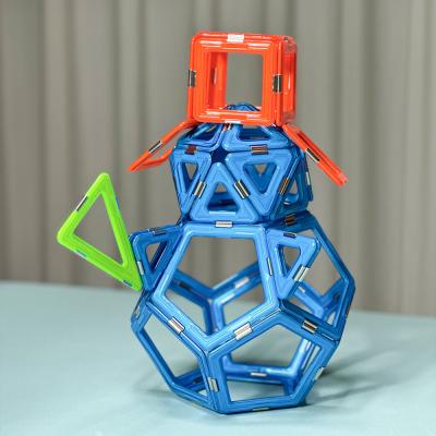 China Snowman Shapes Magnetic Geometric Tiles Building Blocks Set - 40+ Pieces STEM Educational Toy for Creative Development for sale