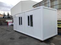 China Warehouse Flat Pack Container House Modern Luxury Living With Sandwich Panel Wall for sale