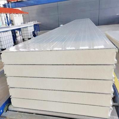 China Compressive Strength ≥0.15MPa Sandwich Pu Panel Thickness 30-200mm for sale