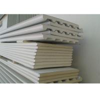 China Insulated Polyurethane Metal Sandwich Panels For Roofing Steel Thickness 0.4 - 0.8mm for sale