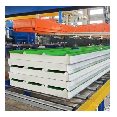 China Customized Sandwich Panel for Roof Easy Installation B1 Grade Fireproof Exterior Wall for sale