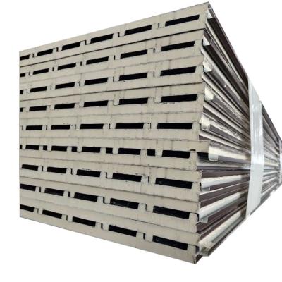 China 1000mm wide rain-proof, heat-insulating and flame-retardant polyurethane foam aluminum roof sandwich panel for sale