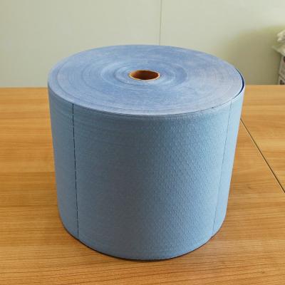 China 60gsm Industrial Cleaning Wipes Disposable Lint Free Roll Wood Pulp Cloth for sale