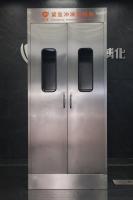China 304 SS Enclosed Shower Room with 120-180L/min Flow Rate ANSI Z358.1-2014 Certified Emergency Shower and Eyewash for sale