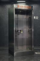 China 304 SS Enclosed Shower Room with 120-180L/min Flow Rate ANSI Z358.1-2014 Certified Emergency Shower and Eyewash for sale