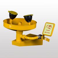 China Yellow Stainless Steel Wall Mounted Emergency Eyewash Station ANSI Z358.1-2014 Certified for sale