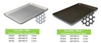 China Nonstick Perforated Aluminium Baking Tray 600x400mm Foodservice Grade Commercial Bakeware for sale