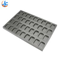 China Customized Size Aluminum Cupcake Trays 400x600mm for Industrial Bakeries Nonstick for sale
