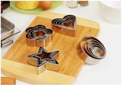 China NSF Stainless Steel Cake Mold Cookie Cutter Mousse Ring Set 7.5cm Star 6cm Heart for Baking for sale