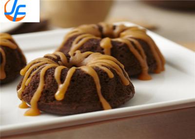 China Commercial 6 Mini Round Cake Pan Nonstick Aluminum 10 Gauge 8 oz Each Bundt Pan for sale