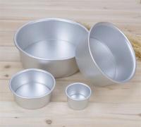 China 12 Inch Non Stick Aluminum Alloy Cake Baking Tray 305x299x79mm Removable Bottom for sale
