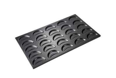 China 1.0mm 850x500x18mm 25 Links Croissant Tray Stainless Steel Baking Pan for sale