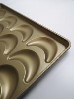 China Aluminized Steel 16 Links Croissant Bread Mold 600x400x40mm Non-Stick Baking Tray for sale