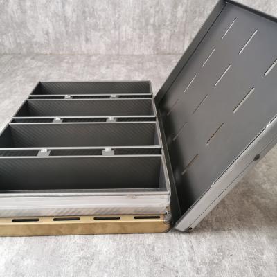 China Non Stick 590x393x83mm 4 Strapped Aluminum Loaf Baking Tray 1.0mm PTFE Coated for sale