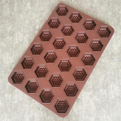 China 24 Cavity Hexagon Cake Baking Tray 1.0mm Aluminum Steel PTFE 600x400x35mm for sale