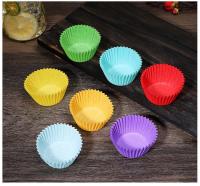 China Non Stick Oil Proof Paper Holder For Baking for sale