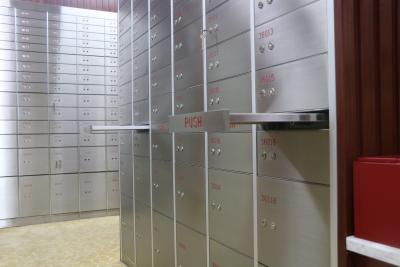 China Dual Key Locks 514mm Height 271mm Width Vault Safe Box For Strong Room for sale