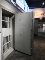 China Single Leaf Width 1000mm Depth 300mm Steel Vault Door For Bank for sale